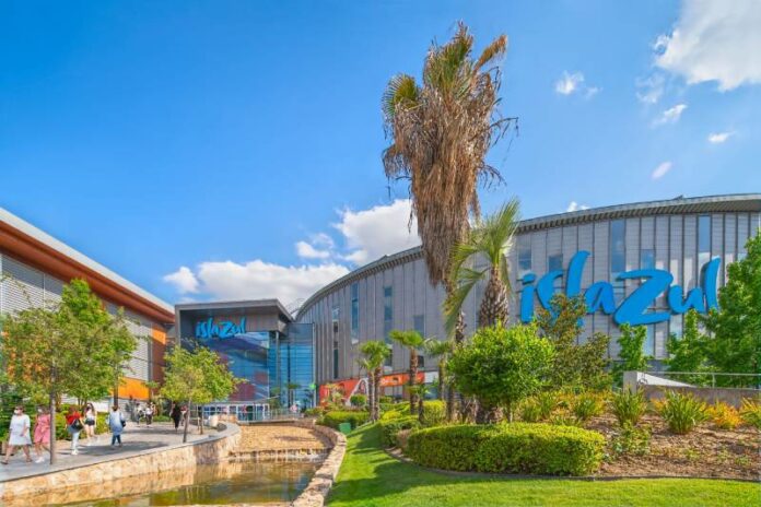 Nuveen pone a la venta el centro comercial Islazul por 320 millones ...