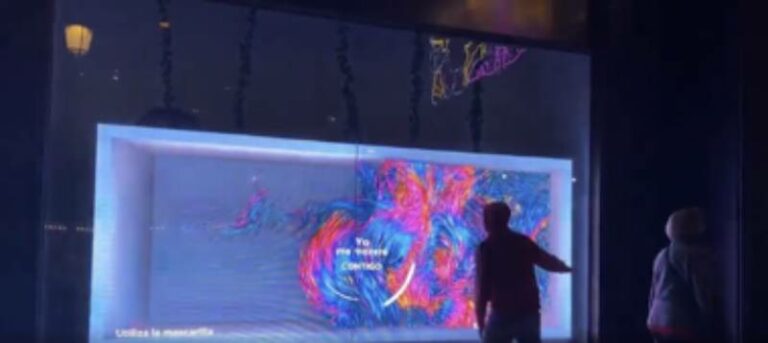 Un vinilo interactivo revela información sobre el nuevo proyecto que ...