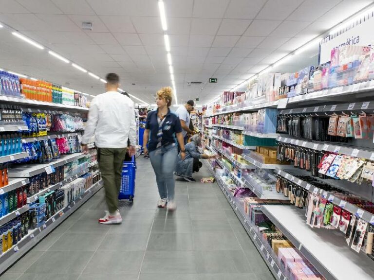 Action inaugura un nuevo establecimiento en Cataluña - Noticias y ...