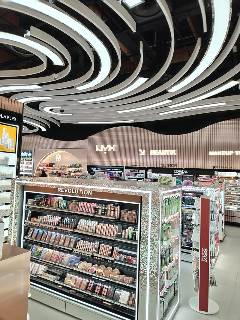 Perfumerías Primor inaugura en Parque Principado su segunda tienda en ...