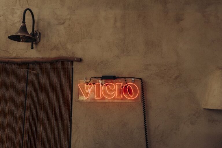 Vicio crece en Baleares con un espacio efímero en Cala Dúo (Formentera ...