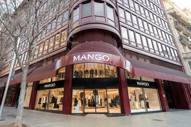 Así es la nueva flagship que Mango ha abierto en la Diagonal de ...