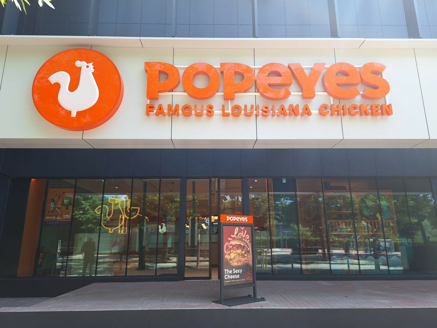 Popeyes abre su primer restaurante en Sabadell y suma ya diez locales ...