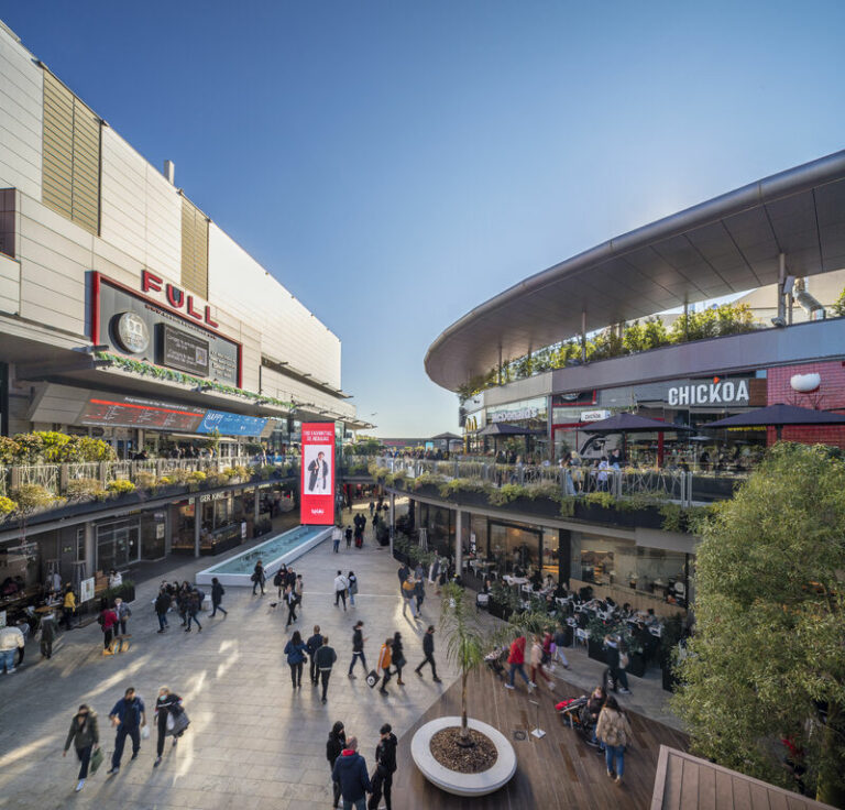 Castellana Properties adquiere el 50 % del centro comercial Splau por ...